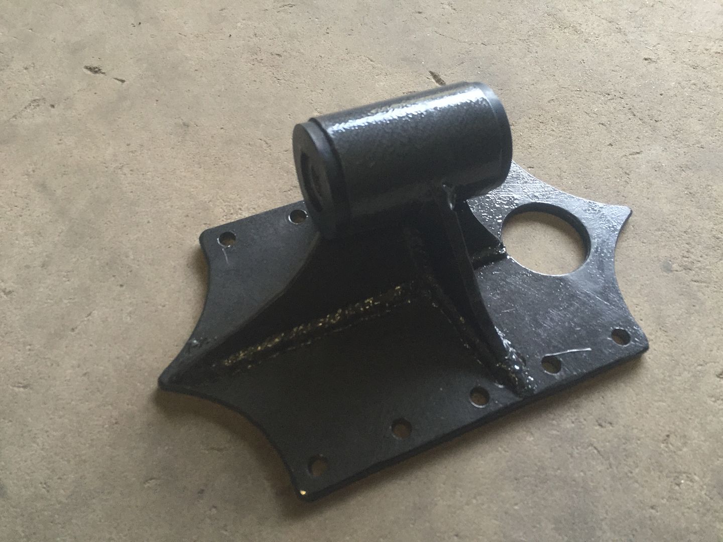 Atlas mounts let's see them | Pirate 4x4