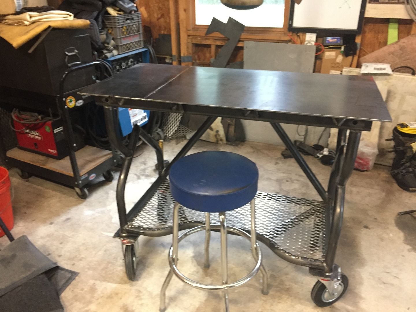 Fab and differential table; small shop, big dreams | Pirate 4x4